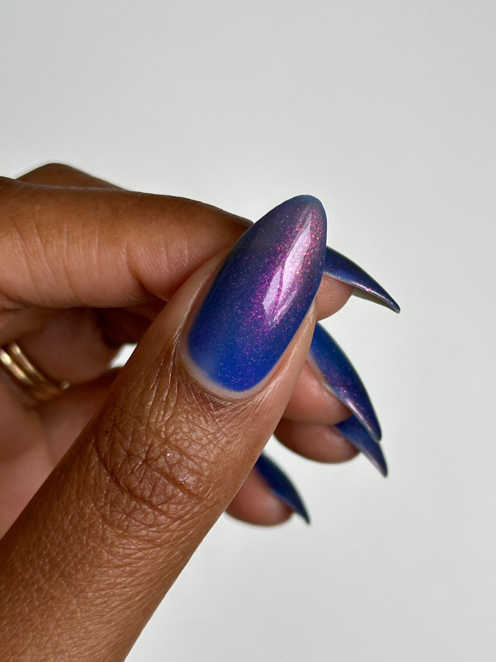 BLUE VALENTINE – Death Valley Nails