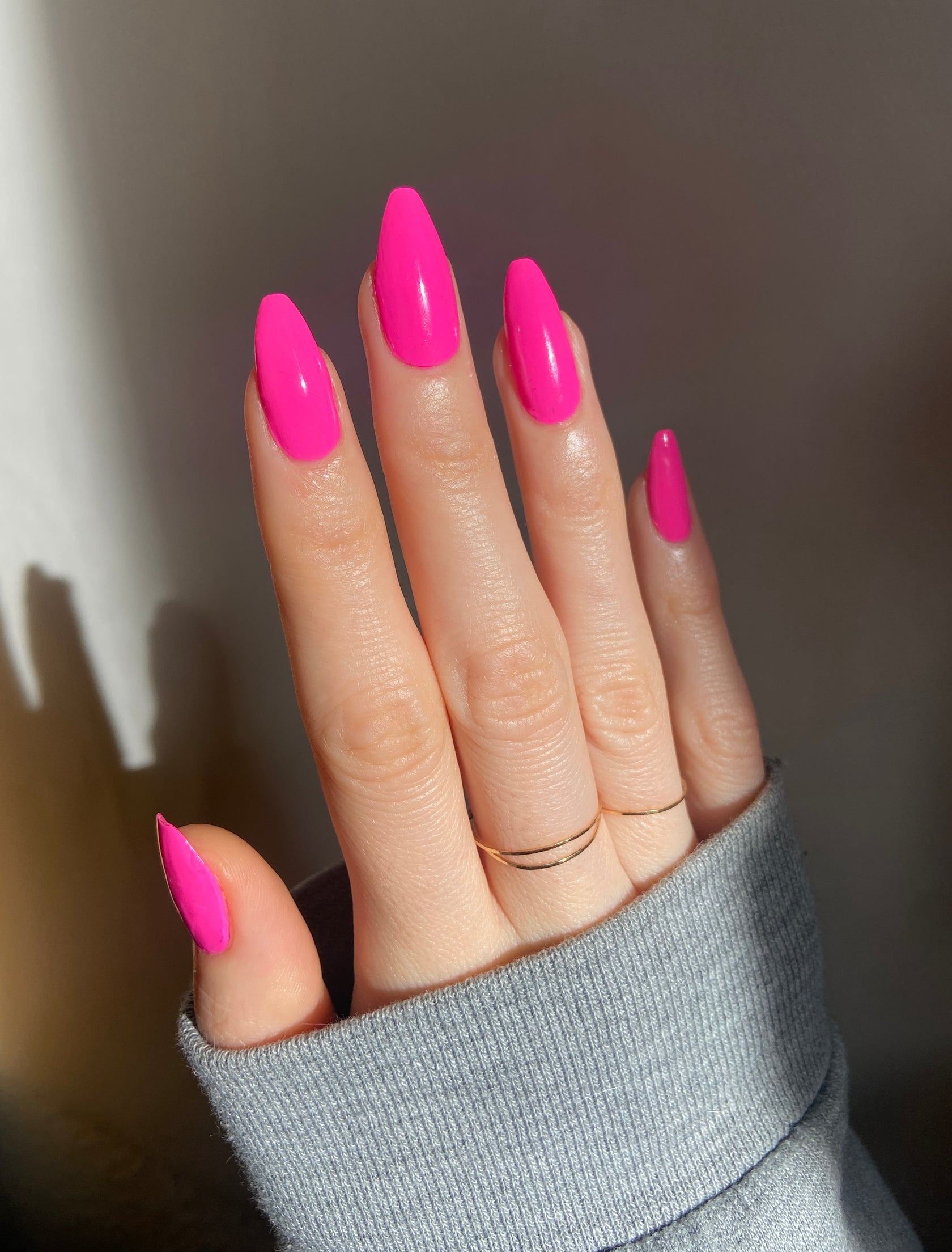 CANOODLING – Death Valley Nails