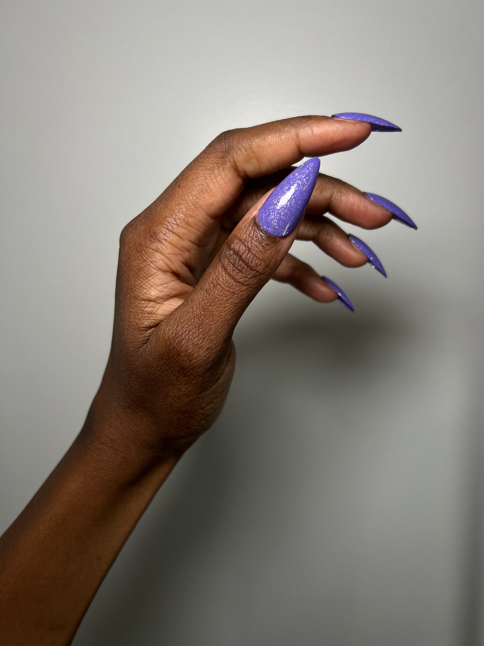 HOTEL WALLPAPER – Death Valley Nails