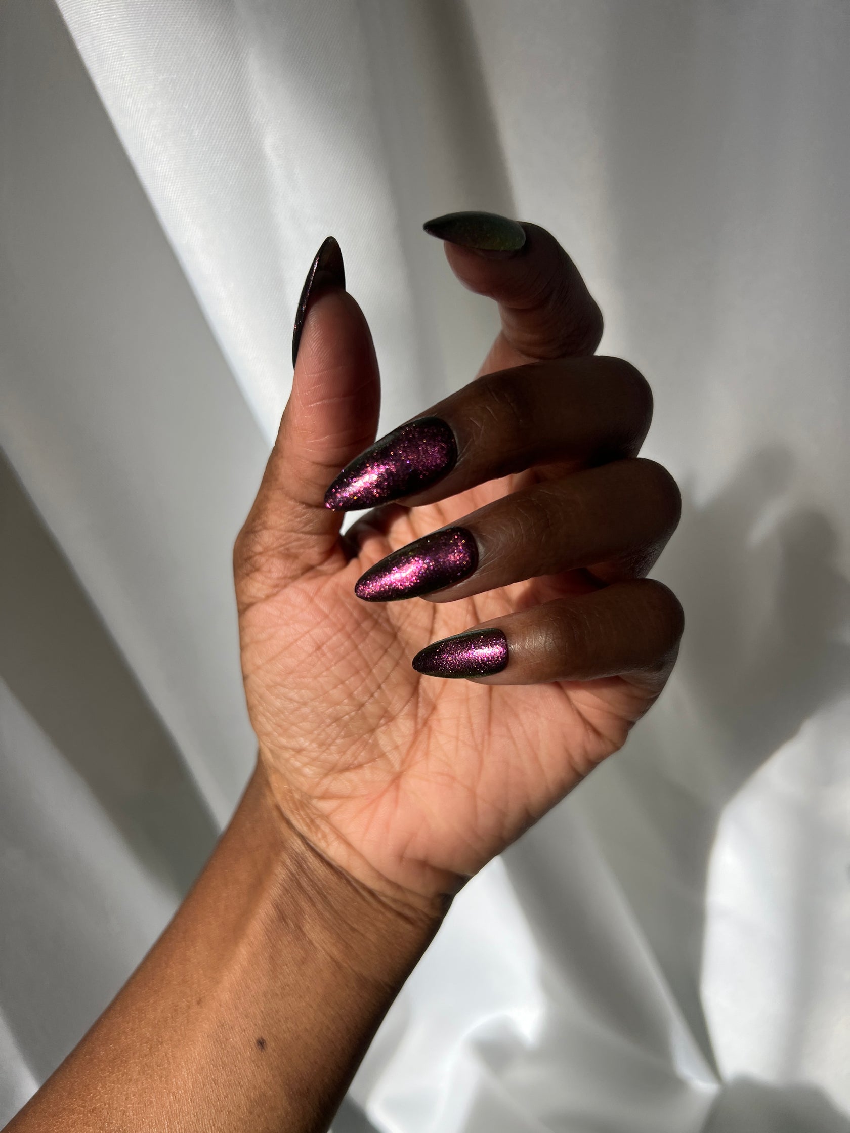 CASTING ASPERSIONS (magnetic) – Death Valley Nails