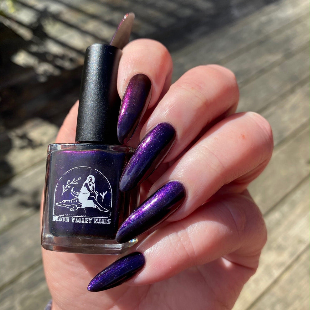 NIGHTHAWK WITH HIS DEATH NOTE – Death Valley Nails