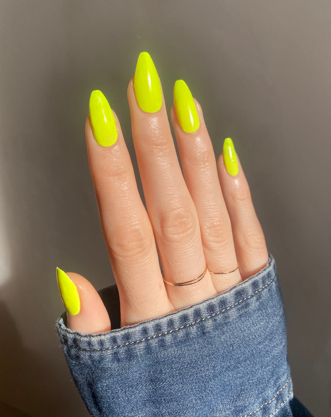 DULL STRESS – Death Valley Nails